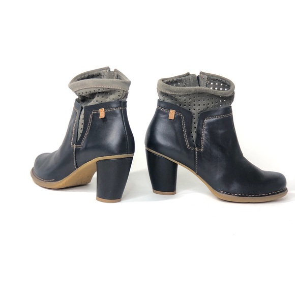 El Naturalista | Shoes | El Naturalista Leather Navy Chunky Heels ...